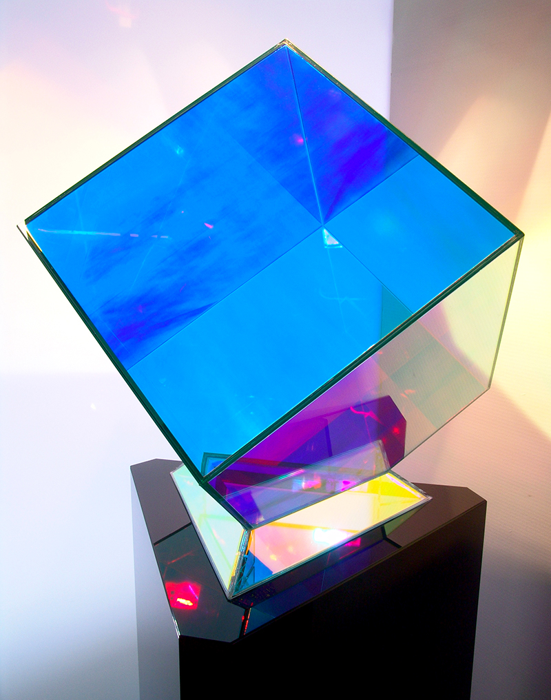 Dichrolam Products Image Gallery